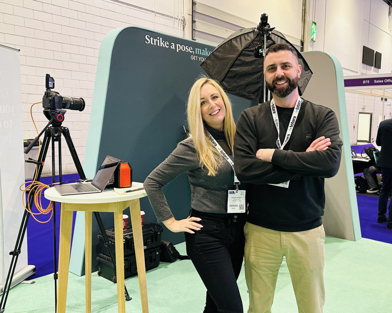 Expo Headshot Booth at Learning Technologies 2024 | Headshot Company