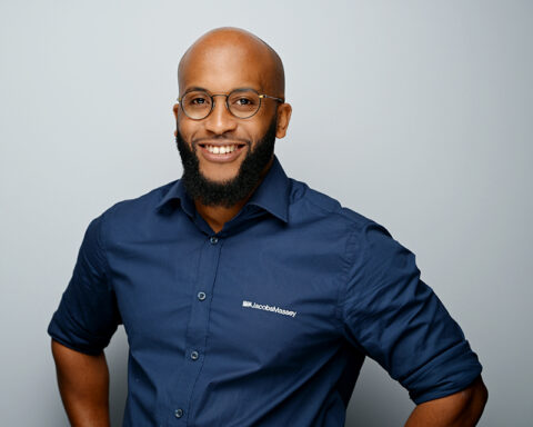 LinkedIn vs. Handshake: Which Professional Platform is Right for You?